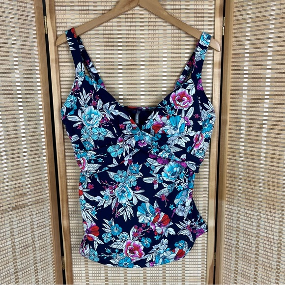 Lands' End | Swim | Lands End Nwot Floral Ruched Flattering Tankini Top ...